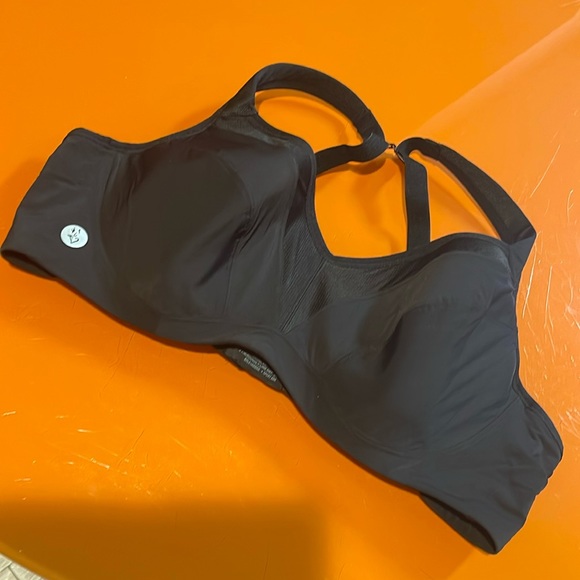 torrid | Intimates & Sleepwear | Torrid Active Sports Bra | Poshmark